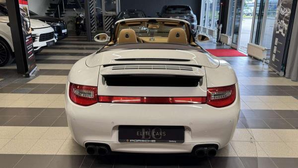 Balts Porsche 911 2009 Rīga, ar dzinēja tilpumu 3.80 L un nobraukumu 111 tūkst. km par 66990 €, foto 7 vietnē AUTOMOTO.COM.LV