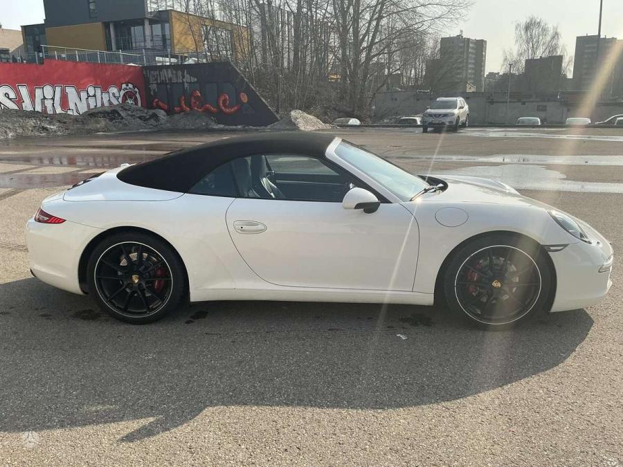 Balts Porsche 911 2012 Viļņa, ar dzinēja tilpumu 3.44 L un nobraukumu 135 tūkst. km par 55000 €, foto 10 vietnē AUTOMOTO.COM.LV