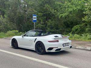 Balts Porsche 911 2016 Panevēža, ar dzinēja tilpumu 3.80 L un nobraukumu 66 tūkst. km par 124999 €, foto 3 vietnē AUTOMOTO.COM.LV