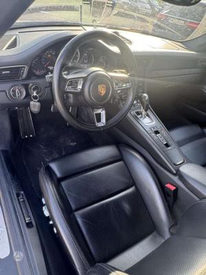 Balts Porsche 911 2016 Panevēža, ar dzinēja tilpumu 3.80 L un nobraukumu 66 tūkst. km par 124999 €, foto 9 vietnē AUTOMOTO.COM.LV