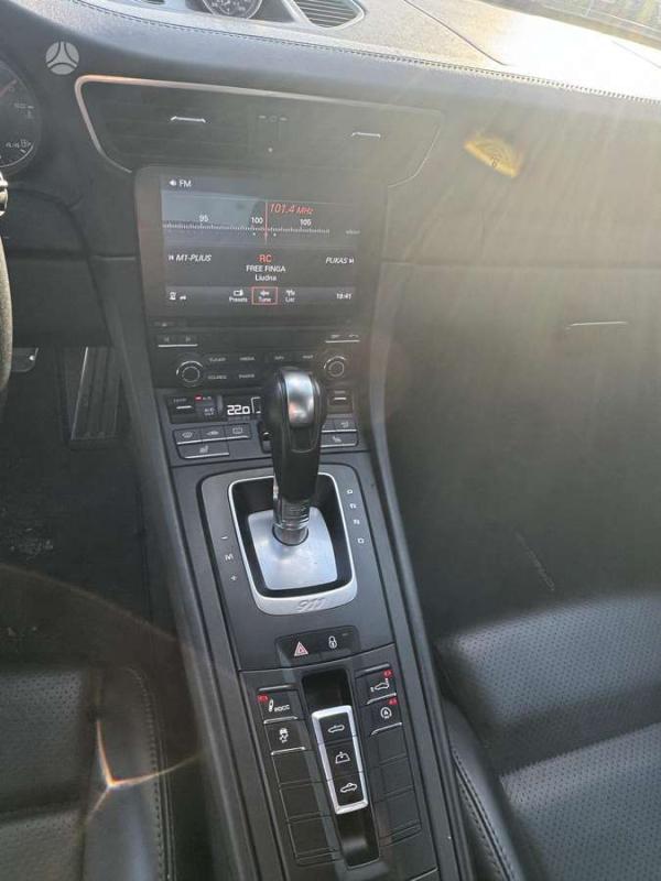 Balts Porsche 911 2016 Panevēža, ar dzinēja tilpumu 3.80 L un nobraukumu 66 tūkst. km par 124999 €, foto 9 vietnē AUTOMOTO.COM.LV