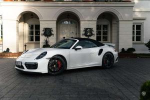 Balts Porsche 911 2016 Panevēža, ar dzinēja tilpumu 3.80 L un nobraukumu 67 tūkst. km par 114900 €, foto  vietnē AUTOMOTO.COM.LV