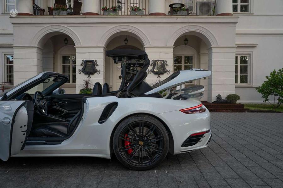 Balts Porsche 911 2016 Panevēža, ar dzinēja tilpumu 3.80 L un nobraukumu 67 tūkst. km par 114900 €, foto 7 vietnē AUTOMOTO.COM.LV
