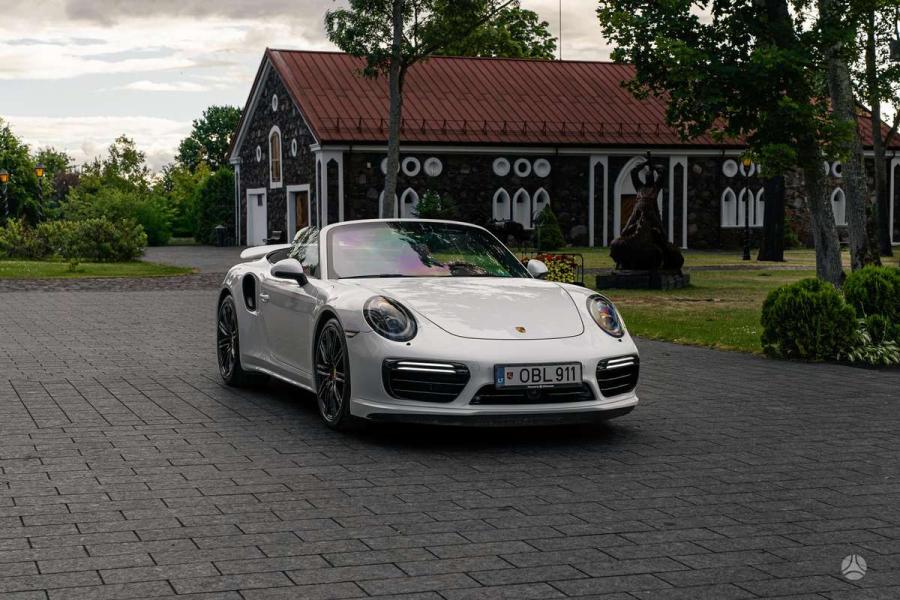 Balts Porsche 911 2016 Panevēža, ar dzinēja tilpumu 3.80 L un nobraukumu 67 tūkst. km par 114900 €, foto 8 vietnē AUTOMOTO.COM.LV