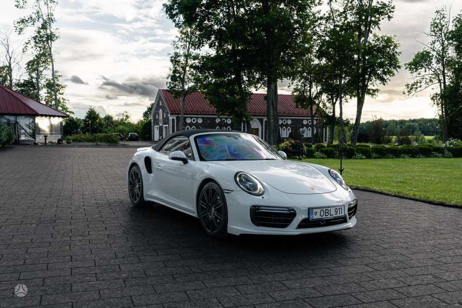 Balts Porsche 911 2016 Panevēža, ar dzinēja tilpumu 3.80 L un nobraukumu 67 tūkst. km par 114900 €, foto 14 vietnē AUTOMOTO.COM.LV