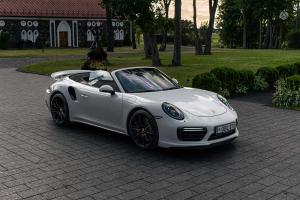 Balts Porsche 911 2016 Panevēža, ar dzinēja tilpumu 3.80 L un nobraukumu 67 tūkst. km par 114900 €, foto 25 vietnē AUTOMOTO.COM.LV