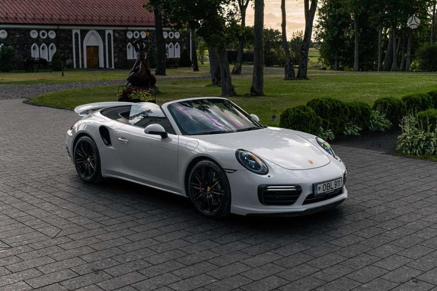 Balts Porsche 911 2016 Panevēža, ar dzinēja tilpumu 3.80 L un nobraukumu 67 tūkst. km par 114900 €, foto 25 vietnē AUTOMOTO.COM.LV