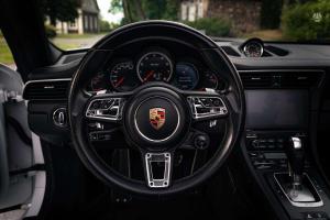 Balts Porsche 911 2016 Panevēža, ar dzinēja tilpumu 3.80 L un nobraukumu 67 tūkst. km par 114900 €, foto 35 vietnē AUTOMOTO.COM.LV