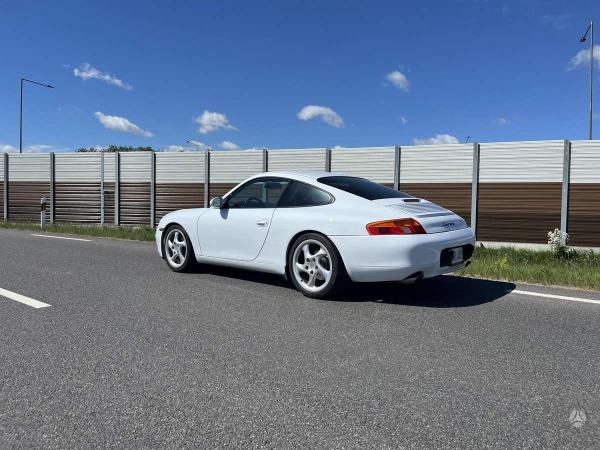 White Porsche 911 1999 in Kaunas, with an engine capacity of 3.39 L and mileage of 176 thousand km for 29000 €, photo 4 on AUTOMOTO.COM.LV