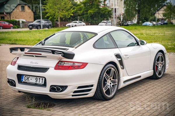White Porsche 911 2007 in Riga, with an engine capacity of 3.60 L and mileage of 55 thousand km for 84990 €, photo 4 on AUTOMOTO.COM.LV