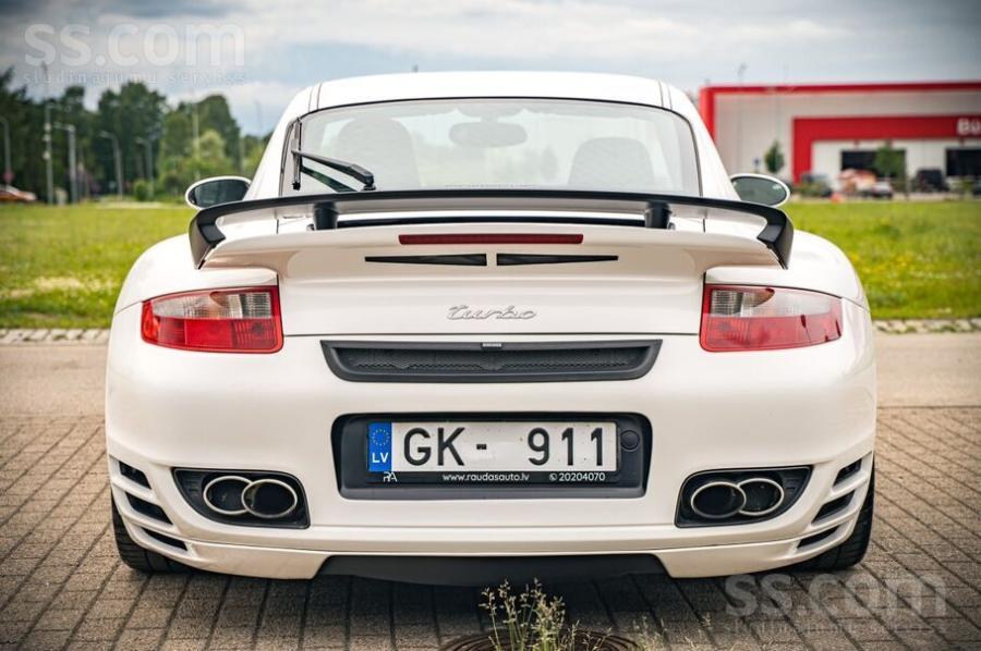 Balts Porsche 911 2007 Rīga, ar dzinēja tilpumu 3.60 L un nobraukumu 55 tūkst. km par 84990 €, foto 6 vietnē AUTOMOTO.COM.LV