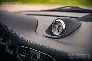 Balts Porsche 911 2007 Rīga, ar dzinēja tilpumu 3.60 L un nobraukumu 55 tūkst. km par 84990 €, foto 13 vietnē AUTOMOTO.COM.LV