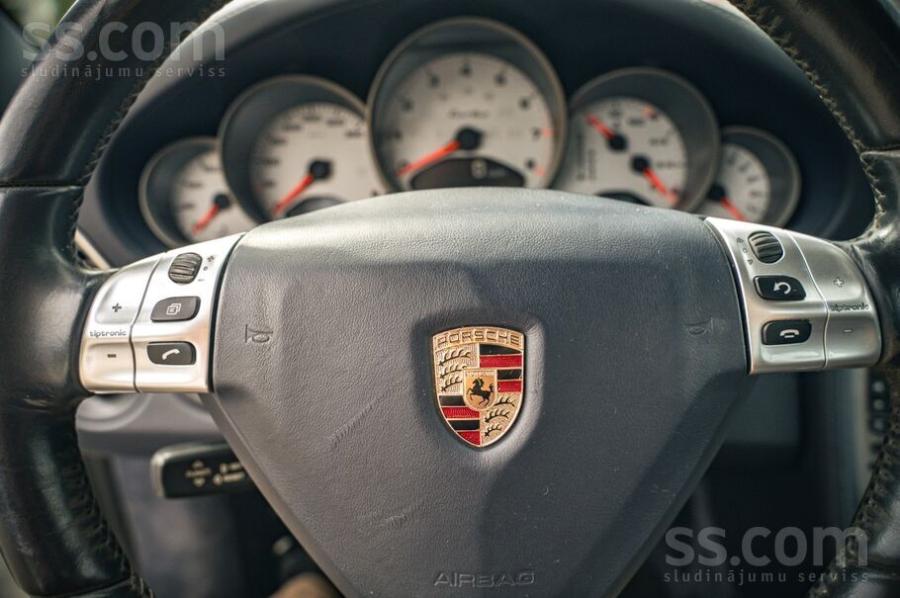 Balts Porsche 911 2007 Rīga, ar dzinēja tilpumu 3.60 L un nobraukumu 55 tūkst. km par 84990 €, foto 14 vietnē AUTOMOTO.COM.LV