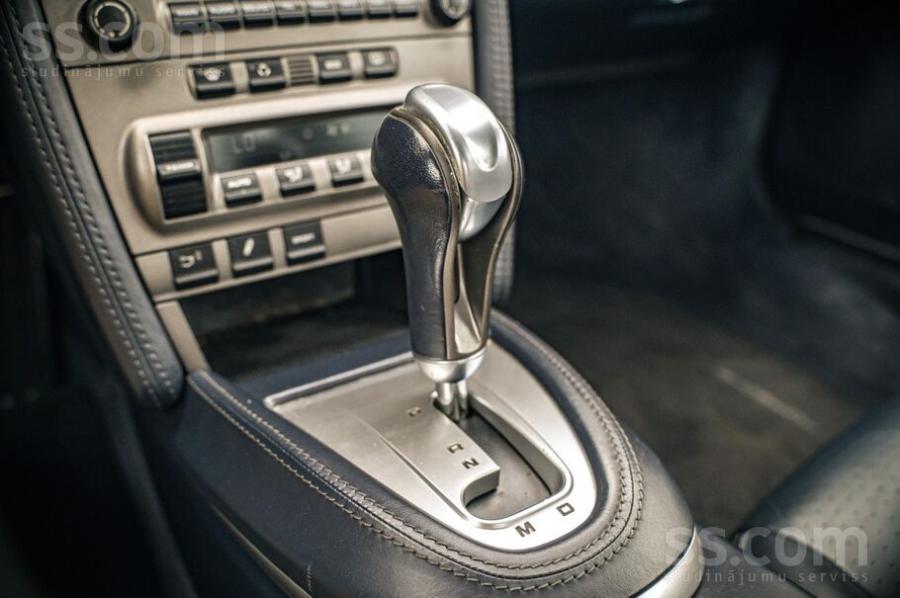 Balts Porsche 911 2007 Rīga, ar dzinēja tilpumu 3.60 L un nobraukumu 55 tūkst. km par 84990 €, foto 18 vietnē AUTOMOTO.COM.LV