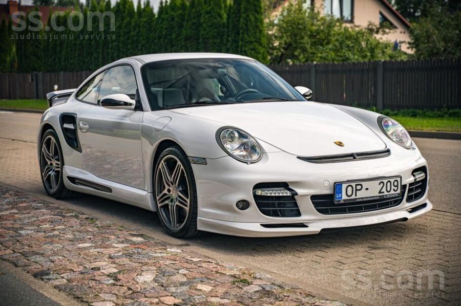 White Porsche 911 2007 in Riga, with an engine capacity of 3.60 L and mileage of 55 thousand km for 74999 €, photo 4 on AUTOMOTO.COM.LV