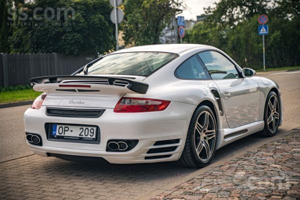 White Porsche 911 2007 in Riga, with an engine capacity of 3.60 L and mileage of 55 thousand km for 74999 €, photo 5 on AUTOMOTO.COM.LV
