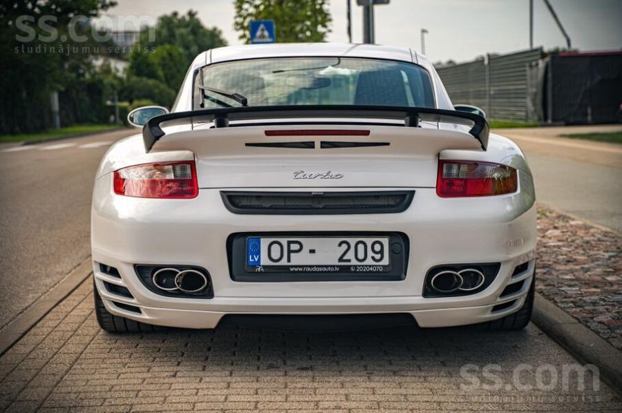 White Porsche 911 2007 in Riga, with an engine capacity of 3.60 L and mileage of 55 thousand km for 74999 €, photo 6 on AUTOMOTO.COM.LV