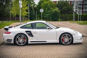 White Porsche 911 2007 in Riga, with an engine capacity of 3.60 L and mileage of 55 thousand km for 79990 €, photo 5 on AUTOMOTO.COM.LV