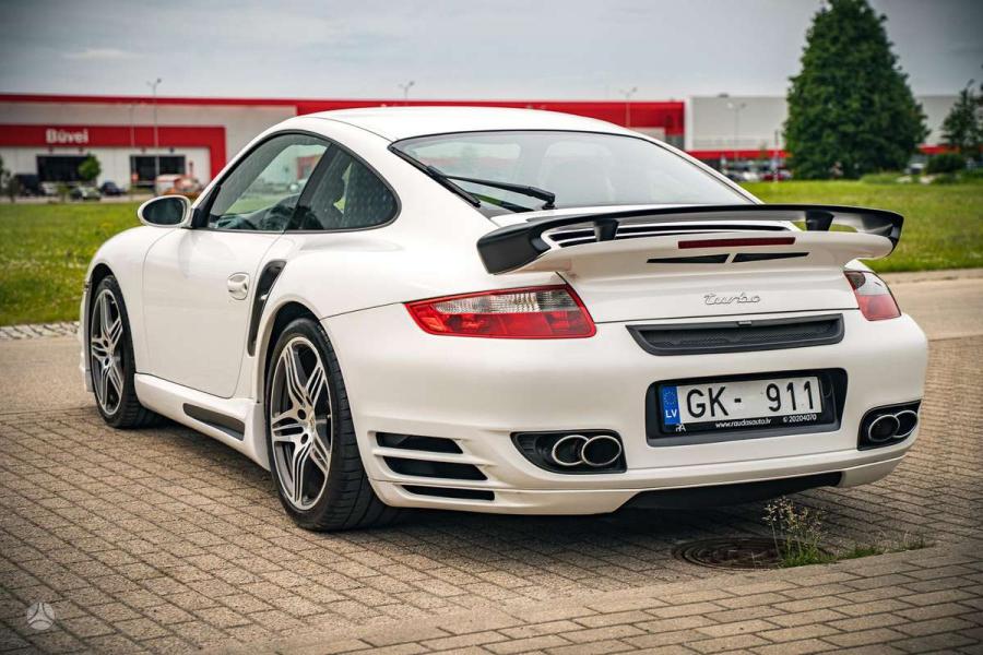 White Porsche 911 2007 in Riga, with an engine capacity of 3.60 L and mileage of 55 thousand km for 79990 €, photo 8 on AUTOMOTO.COM.LV