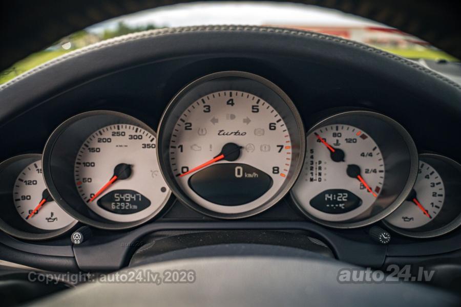 Белый Порше 911 2007 в Рига, объемом двигателя 3.60 л и пробегом 55 тыс. км за 79990 €, фото 14 на AUTOMOTO.COM.LV