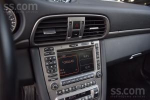 Белый Порше 911 2008 в Рига, объемом двигателя 3.60 л и пробегом 48 тыс. км за 47500 €, фото 8 на AUTOMOTO.COM.LV