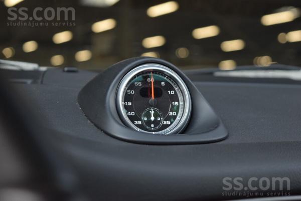 Balts Porsche 911 2008 Rīga, ar dzinēja tilpumu 3.60 L un nobraukumu 48 tūkst. km par 47500 €, foto 8 vietnē AUTOMOTO.COM.LV