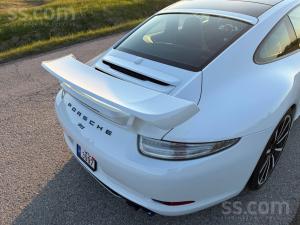 White Porsche 911 2014 in Riga, with an engine capacity of 3.40 L and mileage of 65 thousand km for 84999 €, photo 7 on AUTOMOTO.COM.LV