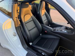 White Porsche 911 2014 in Riga, with an engine capacity of 3.40 L and mileage of 65 thousand km for 84999 €, photo 13 on AUTOMOTO.COM.LV