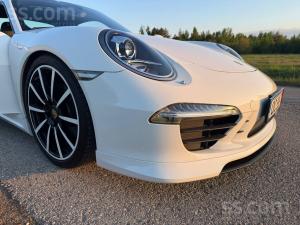 White Porsche 911 2014 in Riga, with an engine capacity of 3.40 L and mileage of 65 thousand km for 84999 €, photo 16 on AUTOMOTO.COM.LV