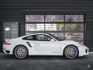 Balts Porsche 911 2014 Viļņa, ar dzinēja tilpumu 3.80 L un nobraukumu 102 tūkst. km par 106911 €, foto 7 vietnē AUTOMOTO.COM.LV