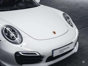 Balts Porsche 911 2014 Viļņa, ar dzinēja tilpumu 3.80 L un nobraukumu 102 tūkst. km par 106911 €, foto 10 vietnē AUTOMOTO.COM.LV