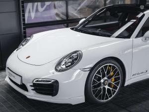 Balts Porsche 911 2014 Viļņa, ar dzinēja tilpumu 3.80 L un nobraukumu 102 tūkst. km par 106911 €, foto 11 vietnē AUTOMOTO.COM.LV