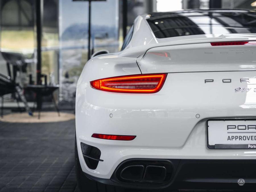 Balts Porsche 911 2014 Viļņa, ar dzinēja tilpumu 3.80 L un nobraukumu 102 tūkst. km par 106911 €, foto 19 vietnē AUTOMOTO.COM.LV