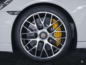 Balts Porsche 911 2014 Viļņa, ar dzinēja tilpumu 3.80 L un nobraukumu 102 tūkst. km par 106911 €, foto 21 vietnē AUTOMOTO.COM.LV