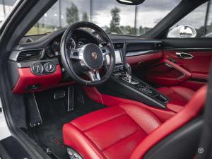 Balts Porsche 911 2014 Viļņa, ar dzinēja tilpumu 3.80 L un nobraukumu 102 tūkst. km par 106911 €, foto 25 vietnē AUTOMOTO.COM.LV
