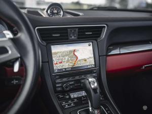 Balts Porsche 911 2014 Viļņa, ar dzinēja tilpumu 3.80 L un nobraukumu 102 tūkst. km par 106911 €, foto 31 vietnē AUTOMOTO.COM.LV