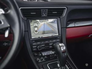 Balts Porsche 911 2014 Viļņa, ar dzinēja tilpumu 3.80 L un nobraukumu 102 tūkst. km par 106911 €, foto 33 vietnē AUTOMOTO.COM.LV