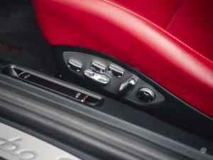 Balts Porsche 911 2014 Viļņa, ar dzinēja tilpumu 3.80 L un nobraukumu 102 tūkst. km par 106911 €, foto 41 vietnē AUTOMOTO.COM.LV