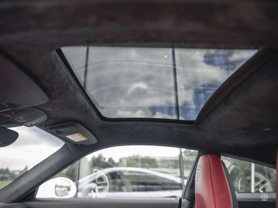 Balts Porsche 911 2014 Viļņa, ar dzinēja tilpumu 3.80 L un nobraukumu 102 tūkst. km par 106911 €, foto 44 vietnē AUTOMOTO.COM.LV