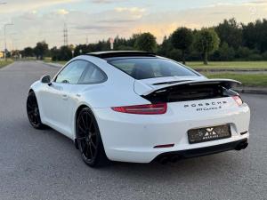 White Porsche 911 2015 in Kaunas, with an engine capacity of 3.80 L and mileage of 56 thousand km for 62000 €, photo 3 on AUTOMOTO.COM.LV
