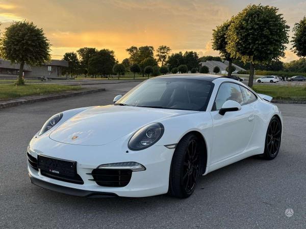 White Porsche 911 2015 in Kaunas, with an engine capacity of 3.80 L and mileage of 56 thousand km for 62000 €, photo 4 on AUTOMOTO.COM.LV