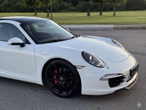 White Porsche 911 2015 in Kaunas, with an engine capacity of 3.80 L and mileage of 56 thousand km for 62000 €, photo 6 on AUTOMOTO.COM.LV