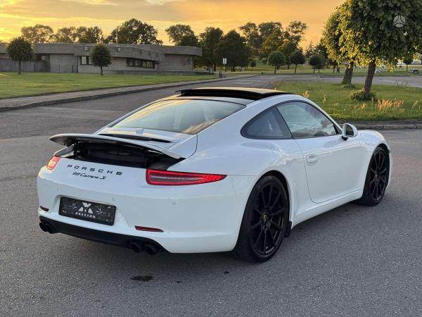White Porsche 911 2015 in Kaunas, with an engine capacity of 3.80 L and mileage of 56 thousand km for 62000 €, photo 7 on AUTOMOTO.COM.LV
