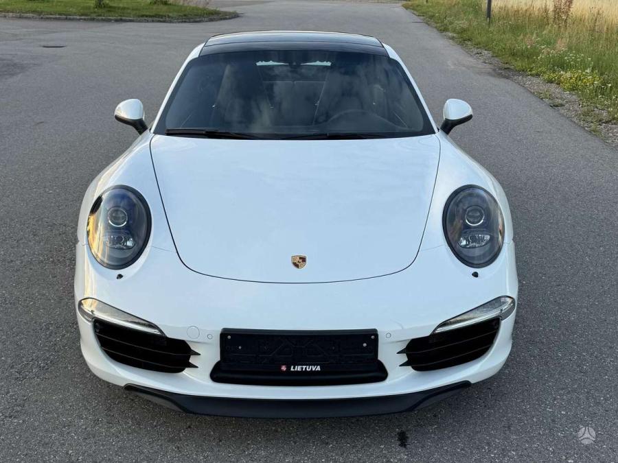 White Porsche 911 2015 in Kaunas, with an engine capacity of 3.80 L and mileage of 56 thousand km for 62000 €, photo 10 on AUTOMOTO.COM.LV