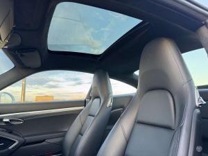 White Porsche 911 2015 in Kaunas, with an engine capacity of 3.80 L and mileage of 56 thousand km for 62000 €, photo 17 on AUTOMOTO.COM.LV