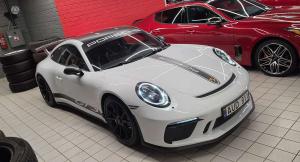 White Porsche 911 2018 in Vilnius, with an engine capacity of 4.00 L and mileage of 61 thousand km for 138888 €, photo 3 on AUTOMOTO.COM.LV