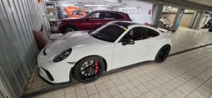 White Porsche 911 2018 in Vilnius, with an engine capacity of 4.00 L and mileage of 61 thousand km for 138888 €, photo 11 on AUTOMOTO.COM.LV