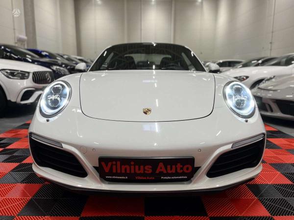 Balts Porsche 911 2018 Viļņa, ar dzinēja tilpumu 2.98 L un nobraukumu 27 tūkst. km par 77900 €, foto 2 vietnē AUTOMOTO.COM.LV