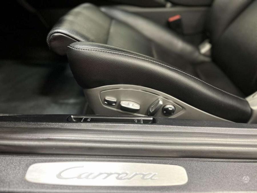 Balts Porsche 911 2018 Viļņa, ar dzinēja tilpumu 2.98 L un nobraukumu 27 tūkst. km par 77900 €, foto 17 vietnē AUTOMOTO.COM.LV