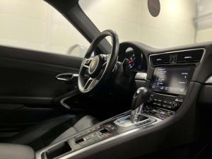 Balts Porsche 911 2018 Viļņa, ar dzinēja tilpumu 2.98 L un nobraukumu 27 tūkst. km par 77900 €, foto 19 vietnē AUTOMOTO.COM.LV